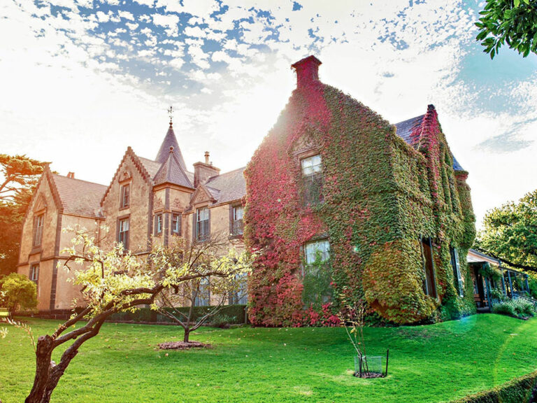 Overnewton Castle - Western Melbourne Tourism